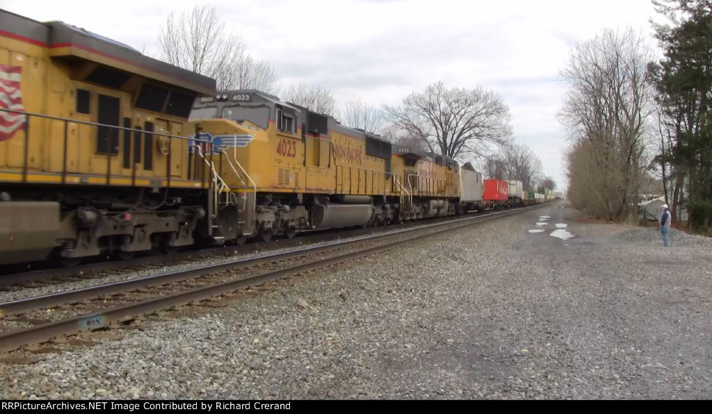Union Pacific SD70M 4023 on Norfolk Southern 211